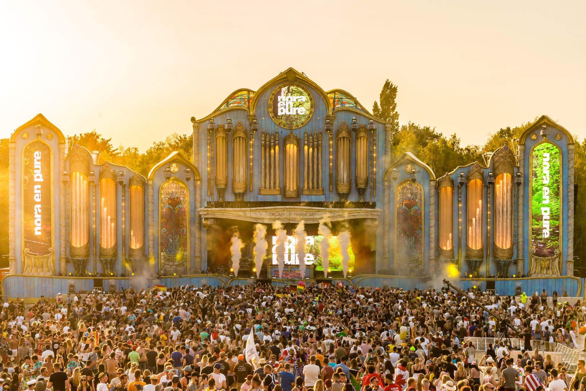 Tomorrowland: The Festival that Belongs on Everyone's Bucket List ...