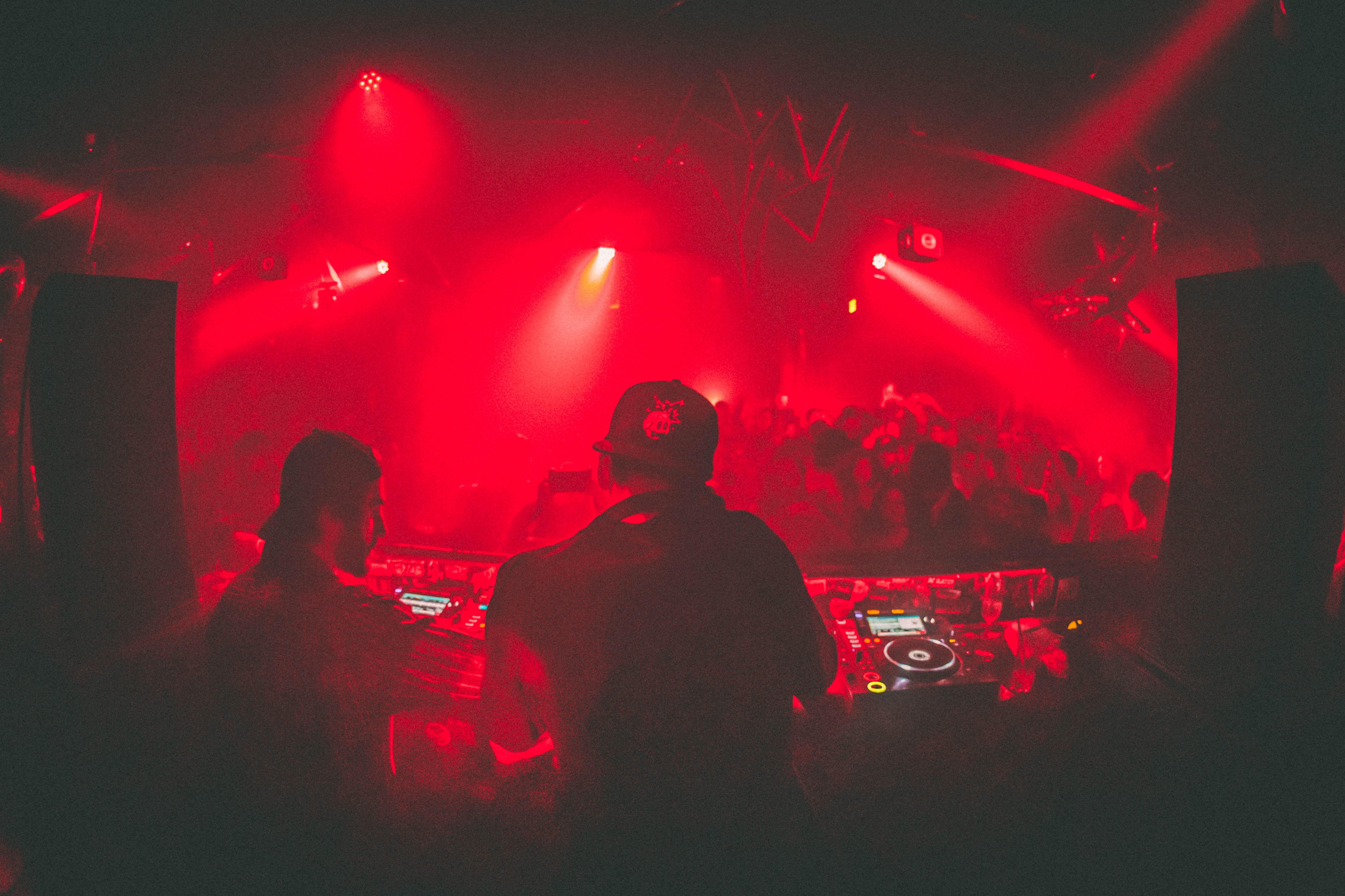 Elax Throws Down Groundbreaking Debut Performance in Los Angeles [Event ...